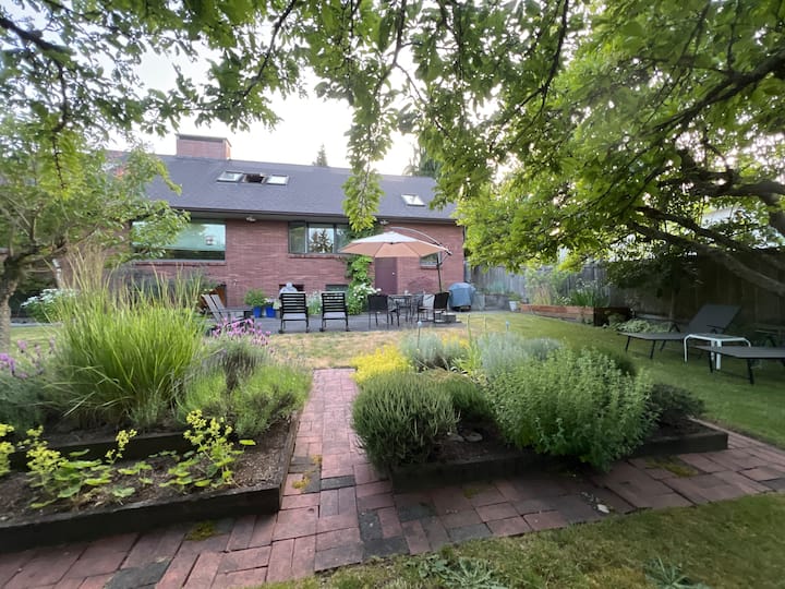 Comfortable Apartment Withe The Spaciest Garden. - Northgate - Seattle