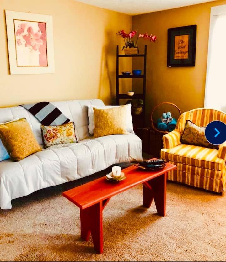 The Stock Exchange Downtown Hip Studio Apt - Winchester, VA