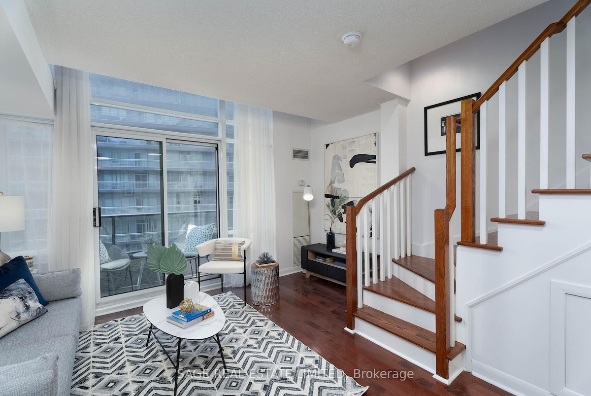 Condo moderne de 2 étages avec 1 chambre - Centre-ville de Toronto ...