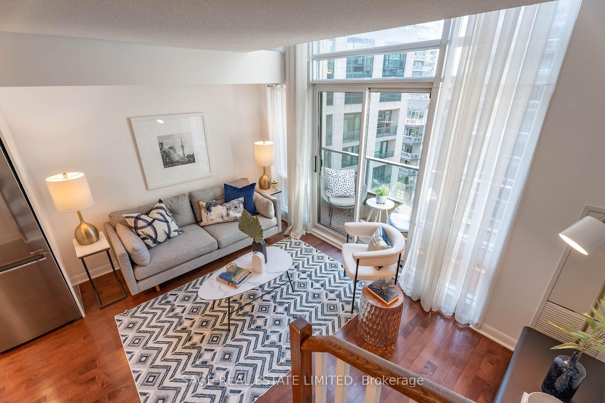 Condo moderne de 2 étages avec 1 chambre - Centre-ville de Toronto ...