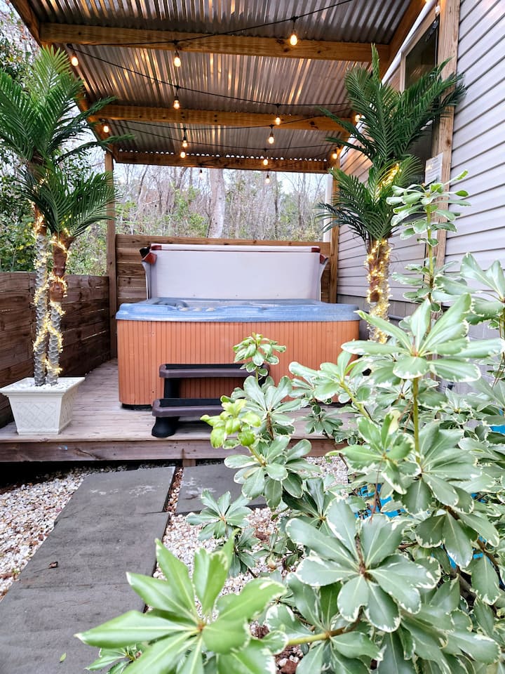 The Jewel In The Woods With Private Hot Tub - Wilmington, NC