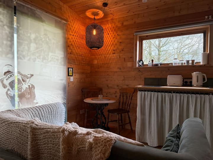 Deer Cabin @ Hogwood Lodge - Bath