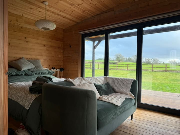 Deer Cabin @ Hogwood Lodge - Bath