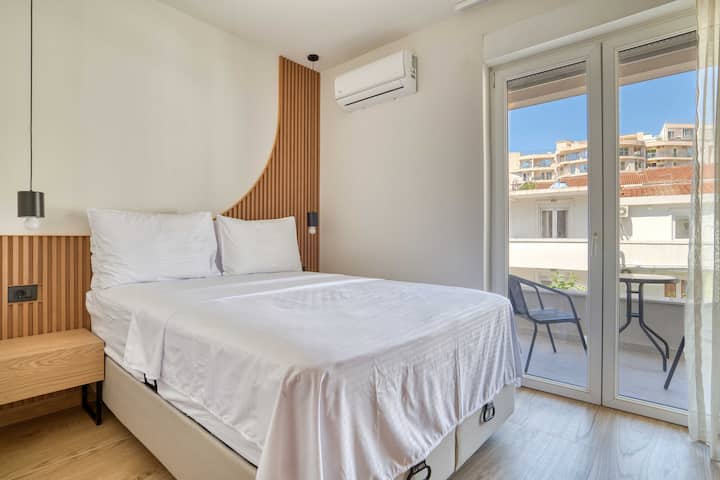 Appartement Spacieux D'une Chambre Avec Terrasse D - Budva