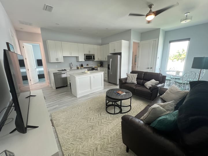 Luxury Apartment In A House Near Siesta - Siesta Key, FL