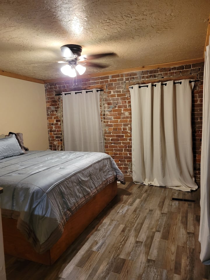 The Landing  #10             1 Bedroom  1 Bathroom - Cherokee Casino and Hotel Roland