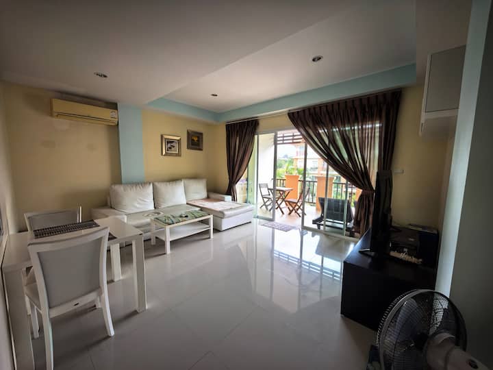 Palm Breeze Resort Apartment (1brm) - Thailand