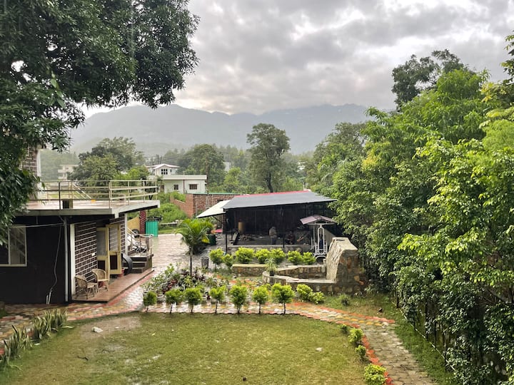 Jungle Tale: Mussoorie Offbeat Stay (Max 14 Guest) - Dehradun