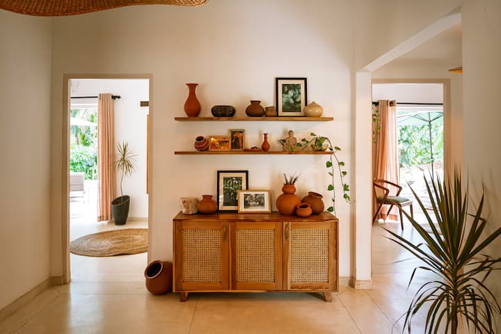 Luxury Jungle Villa: Sleeps 14, Huge Pool & Staff - Sri Lanka