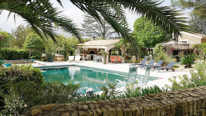 Propriété D'exception - Piscine Chauffée - éVasion - Le Castellet