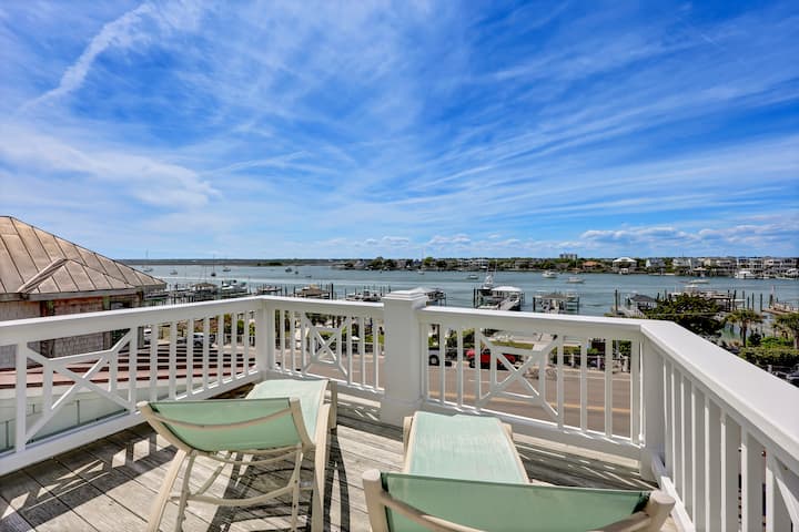 Rare 6br Home W/ Dock, Waterfront Lawn, Beach! - Wrightsville Beach, NC
