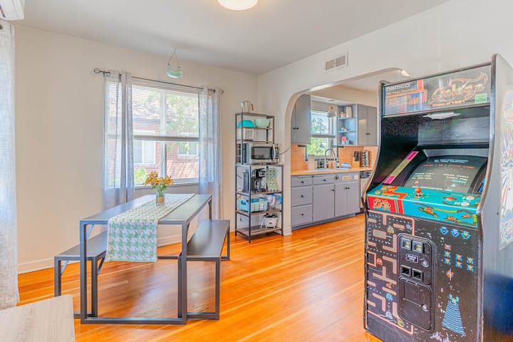 Midtown Sanctuary W Pac-man! - Reno