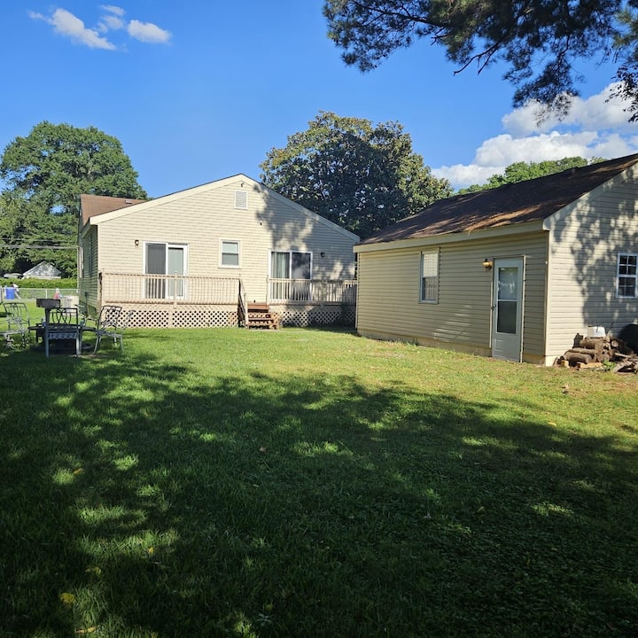 A Conventional Family Home- Self Check In &Parking - Norfolk, VA