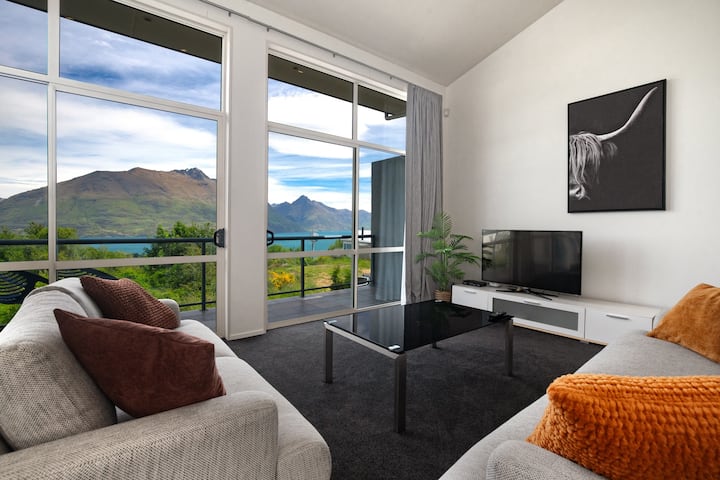 Epic Lake & Mountain Views, Close To Town - Queenstown