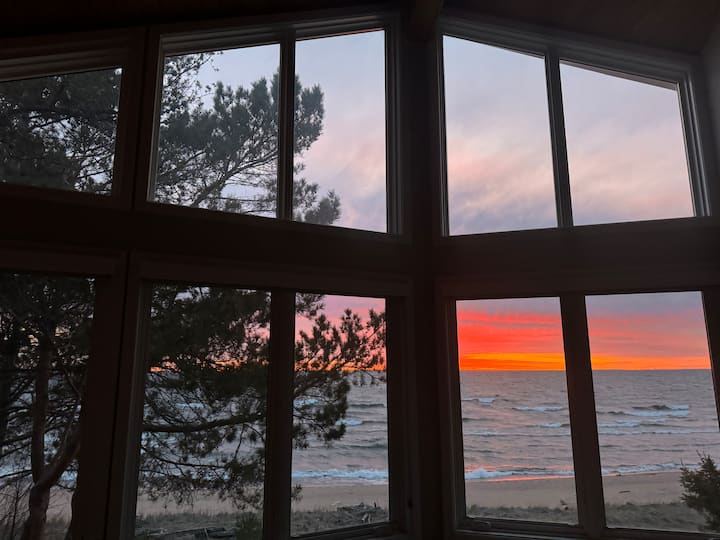 Park Point Vista, A Superior View! - Duluth, MN