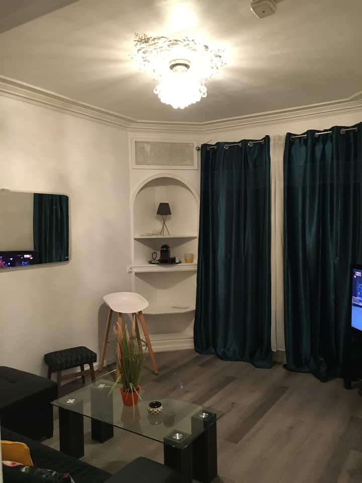 Emplacement Stratégique  Paris Centre, Disneyland - Rosny-sous-Bois