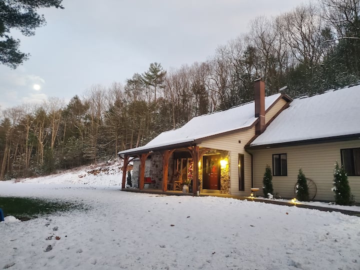 Chubb Hollow Retreat-hot Tub,7 Bedrooms/6.5 Baths - Liverpool, PA