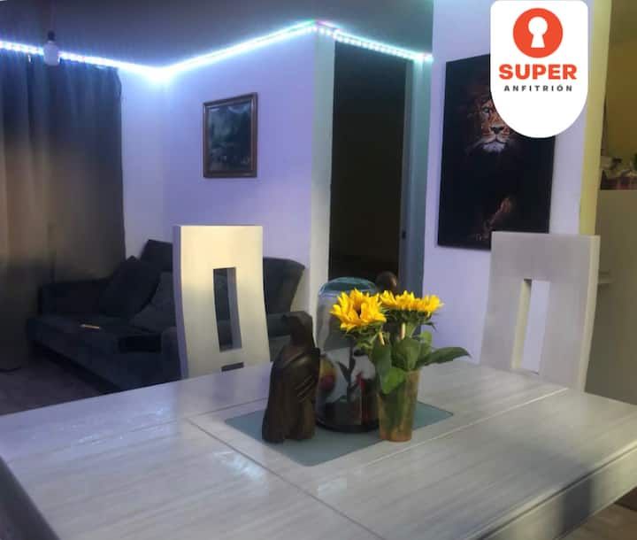 ⭐️ Alojamiento Justo Enfrente De Metro Tlatelolco 🌟 - Ciudad de México