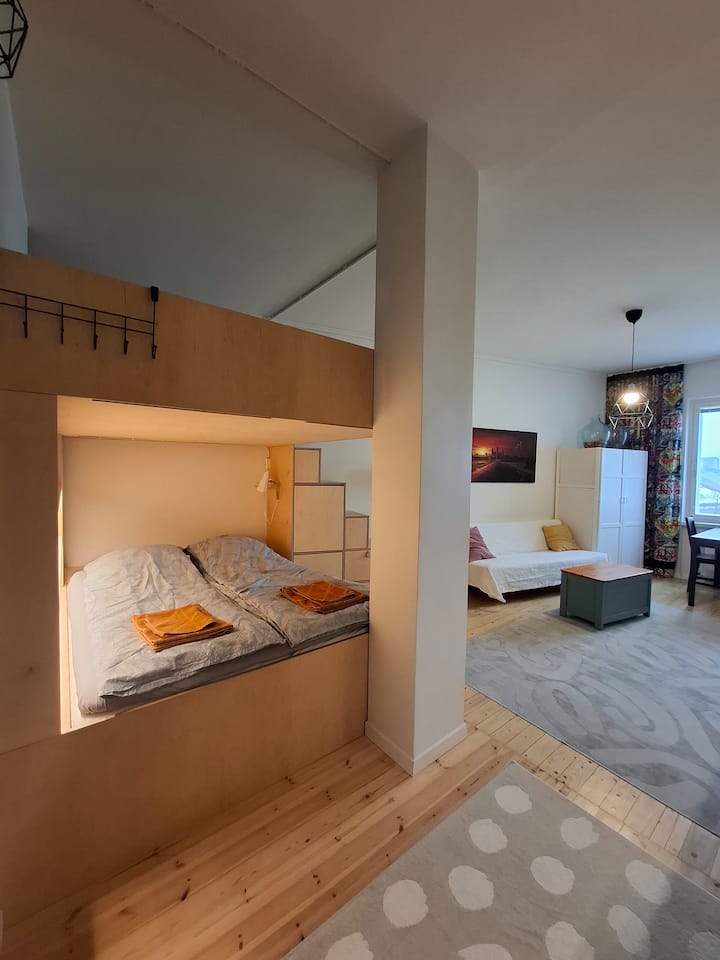 Studio With Loft Bed 33m2 - Next To Metro - Helsinki