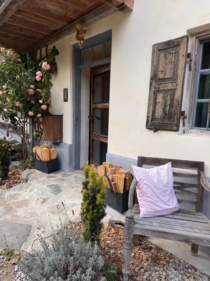 Wildly Romantic Cottage In The Mangfall-valley - Valley