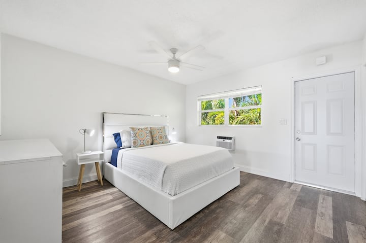 Sea Jewel (B3) - Pompano Beach, FL