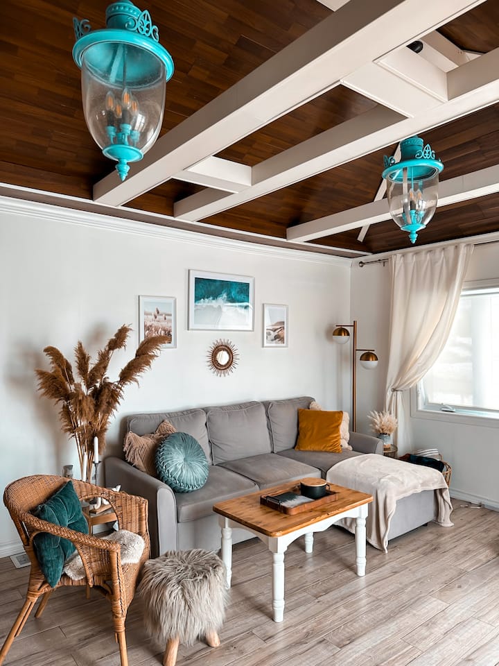 Laidback Cottage Near Prince Edward County! - Presqu'ile Provincial Park