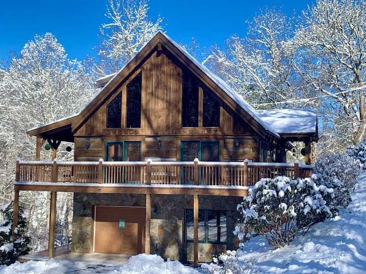 Peaceful, Cozy, Secluded Mountain Cabin - Linville, NC