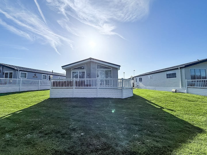 Luxury 6 Berth Lodge With Wifi At Broadland Sands In Suffolk Ref 20011cv - Great Yarmouth