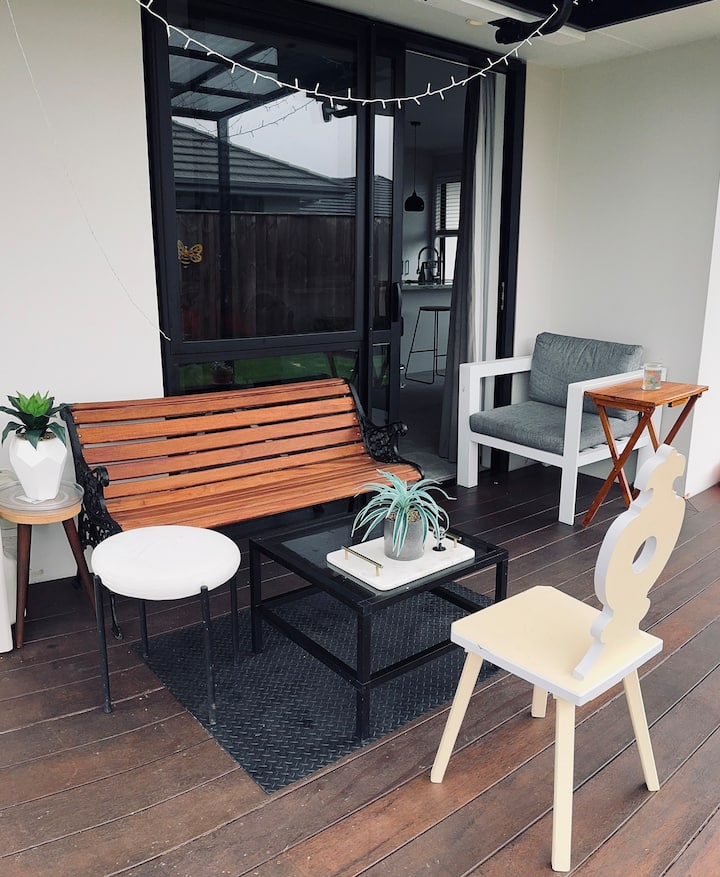 Near Silky Otter Cinema Berry Field - Richmond