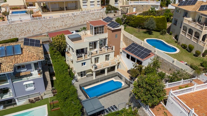 Villa Skye - Calahonda