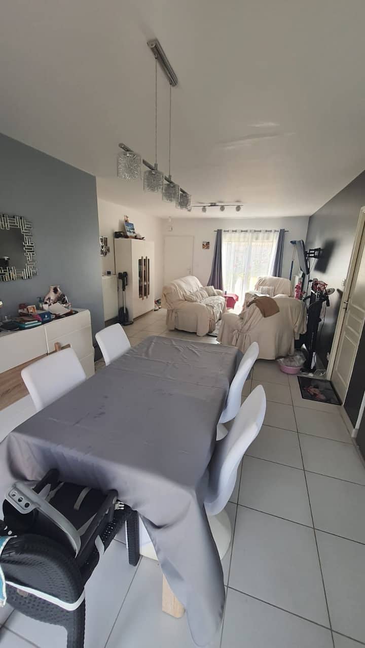 Lit Queen Size Avec Petit Déjeuner Compris
Chbre 1 - Les Sables-d'Olonne