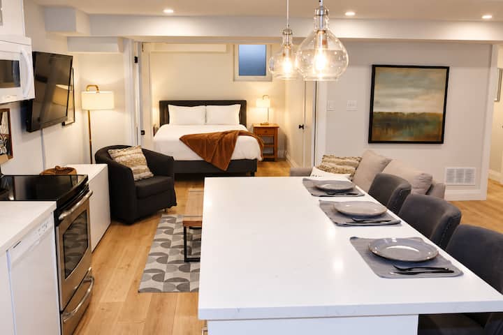 Private 2br, Patio, Lake, Extended Stay - Oakville
