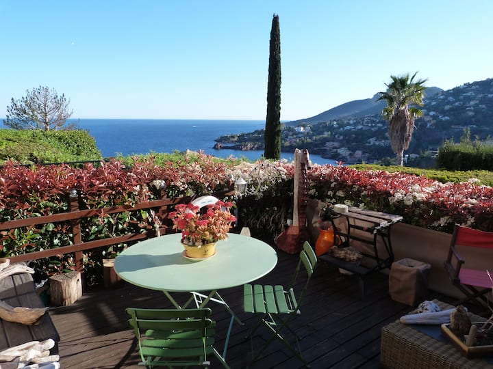 Beau Studio Avec Terrasse, Vue Mer Magnifique - Théoule-sur-Mer