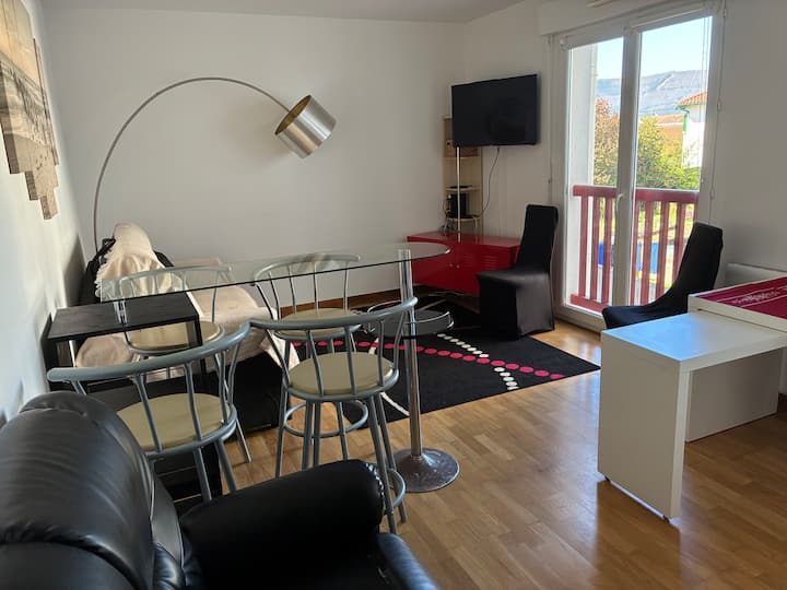 A 5 Min De La Gare ,3mn Tapas,t2 De 47m2 En Rdc. - Hondarribia