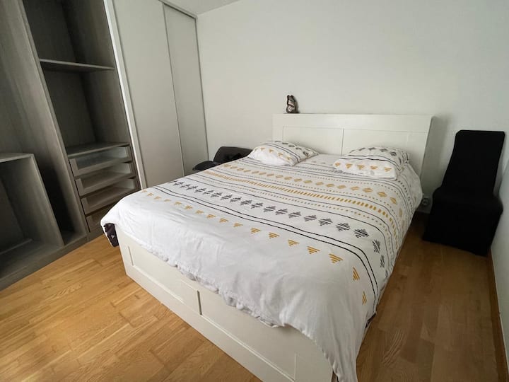 A 5 Min De La Gare ,3mn Tapas,t2 De 47m2 En Rdc. - Hondarribia