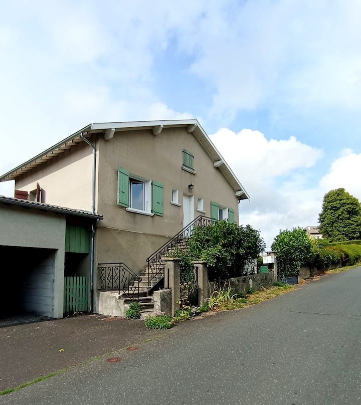 Maison Familiale Et Chaleureuse - Le Chambon-sur-Lignon