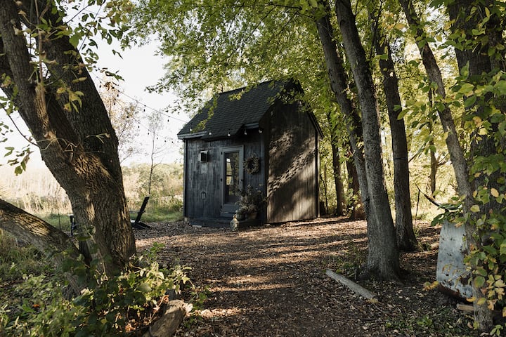 The Writers Cabin-sauna/hot Tub/river Access - Center City