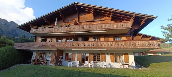 Charming Apartment With Great View - Rougemont