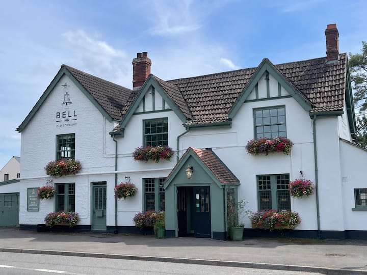 Blanchards: Double B&b Room - Bell At Old Sodbury - Castle Combe