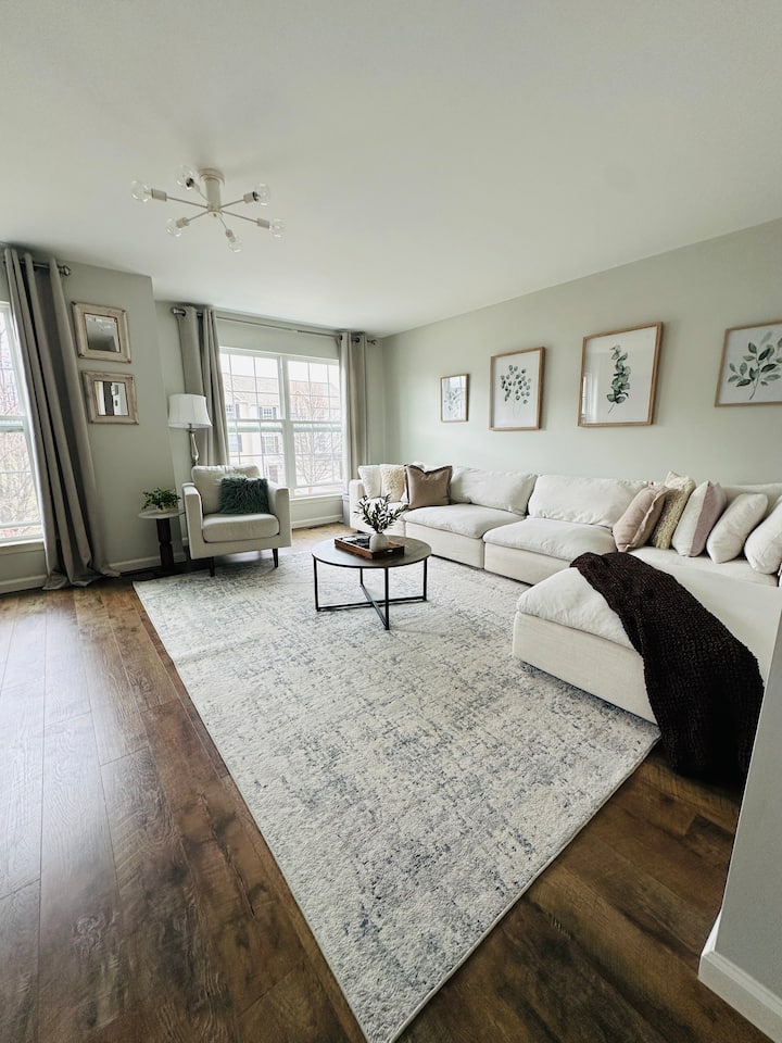 Entire Town Home 7 Miles From Beaver Stadium - Pennsylvania