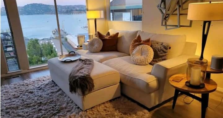 Zen Hillside Retreat! - Sausalito, CA