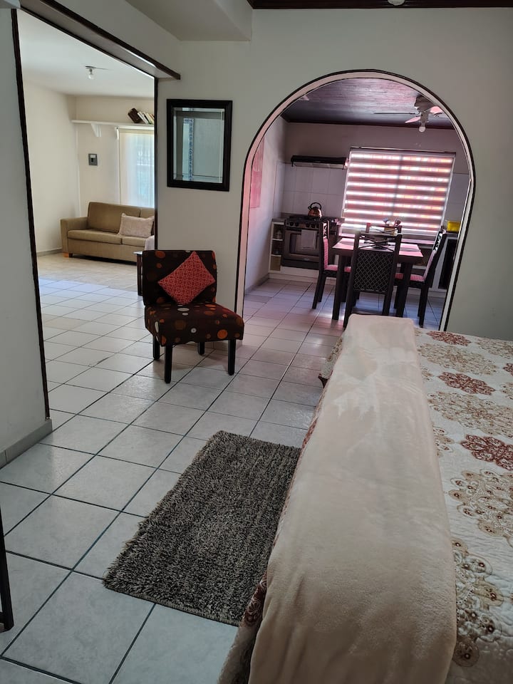 Casa Solo Para Ti, A14' Del Consul Y 10'aeropuerto - El Paso, TX