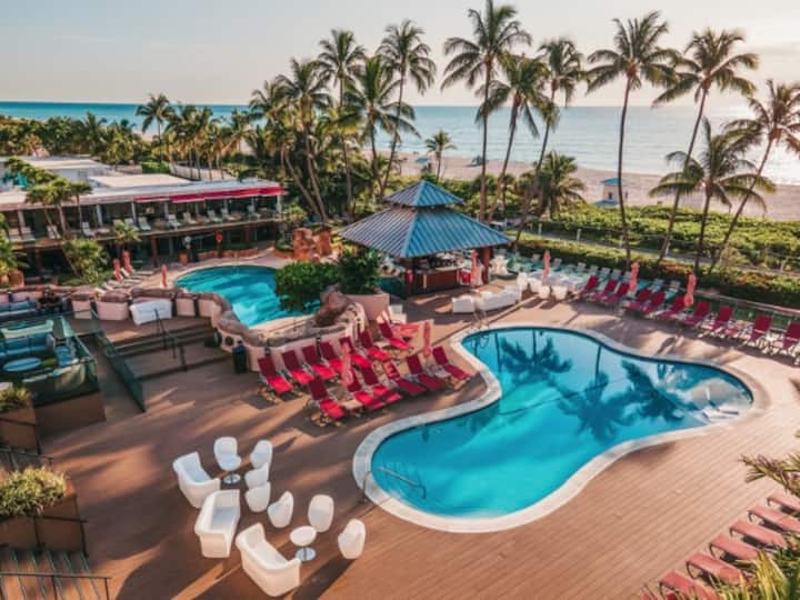 Oceanfront 3br Paradise W/ Balcony, No Resort Fees - Miami Beach