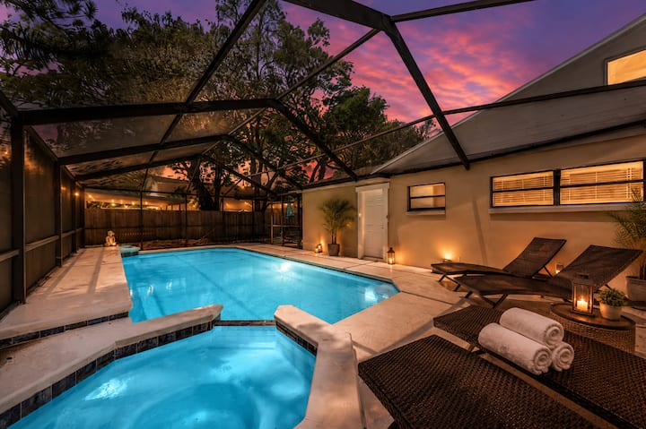 Tampa Retreat With Pool & Game Room - Tampa, FL
