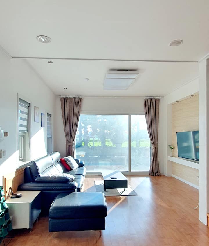 구좌읍 종달리 해맞이 해안로에 위치한  단독45평  Private House "종달오션뷰" - Jeju-si