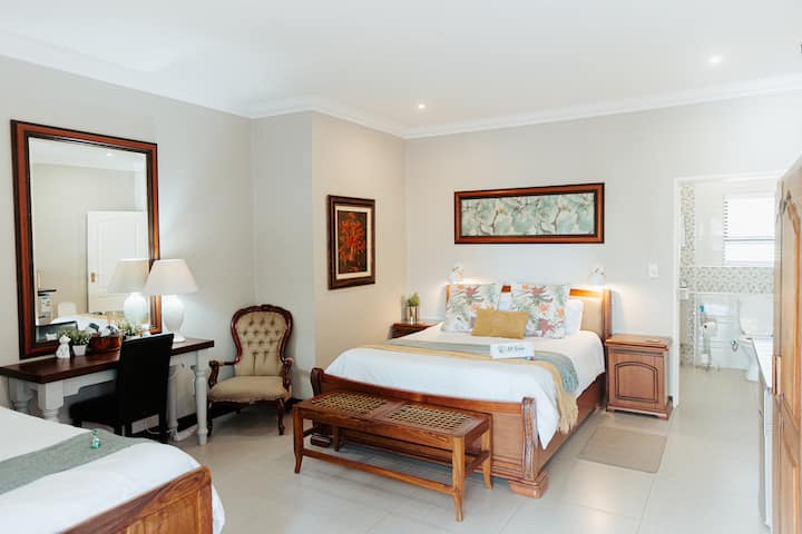 Mi Vida Guesthouse-flower Room - Klerksdorp