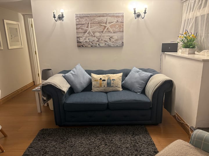 Seaton Two Bed Apartment, Just Off The Sea Front - Seaton