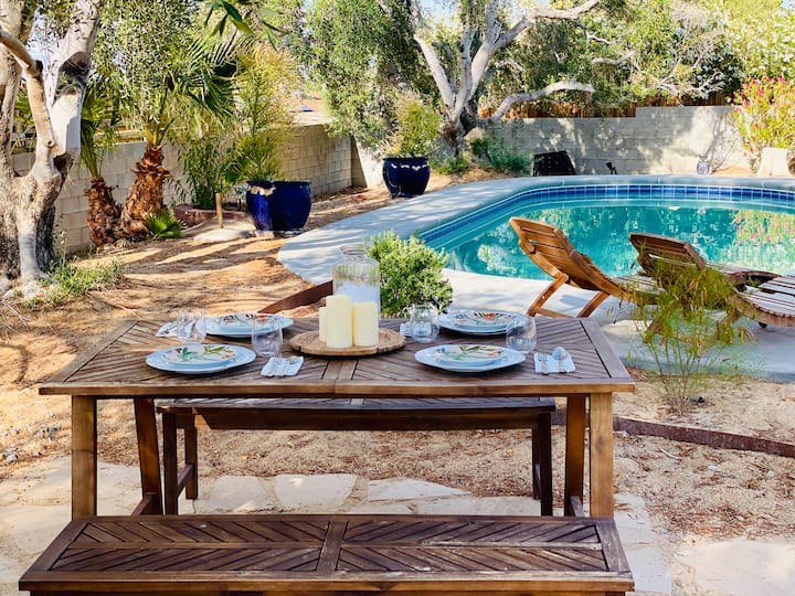 Hot Tub + Firepit Under Starry Skies W/ Yoga Room - Twentynine Palms, CA