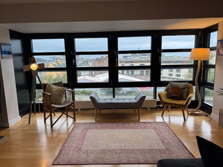 Modern 2 Bed Apartment - In The Trendy Shore Area! - Edimburgo