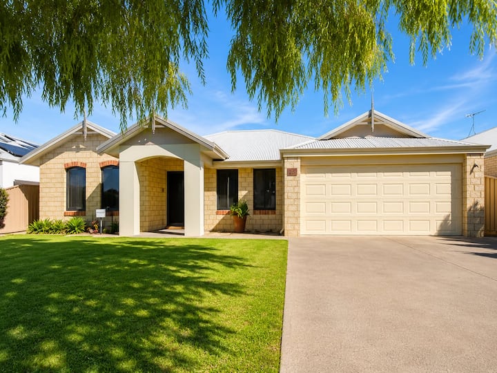 Golden Spring Days In Dunsborough - Dunsborough